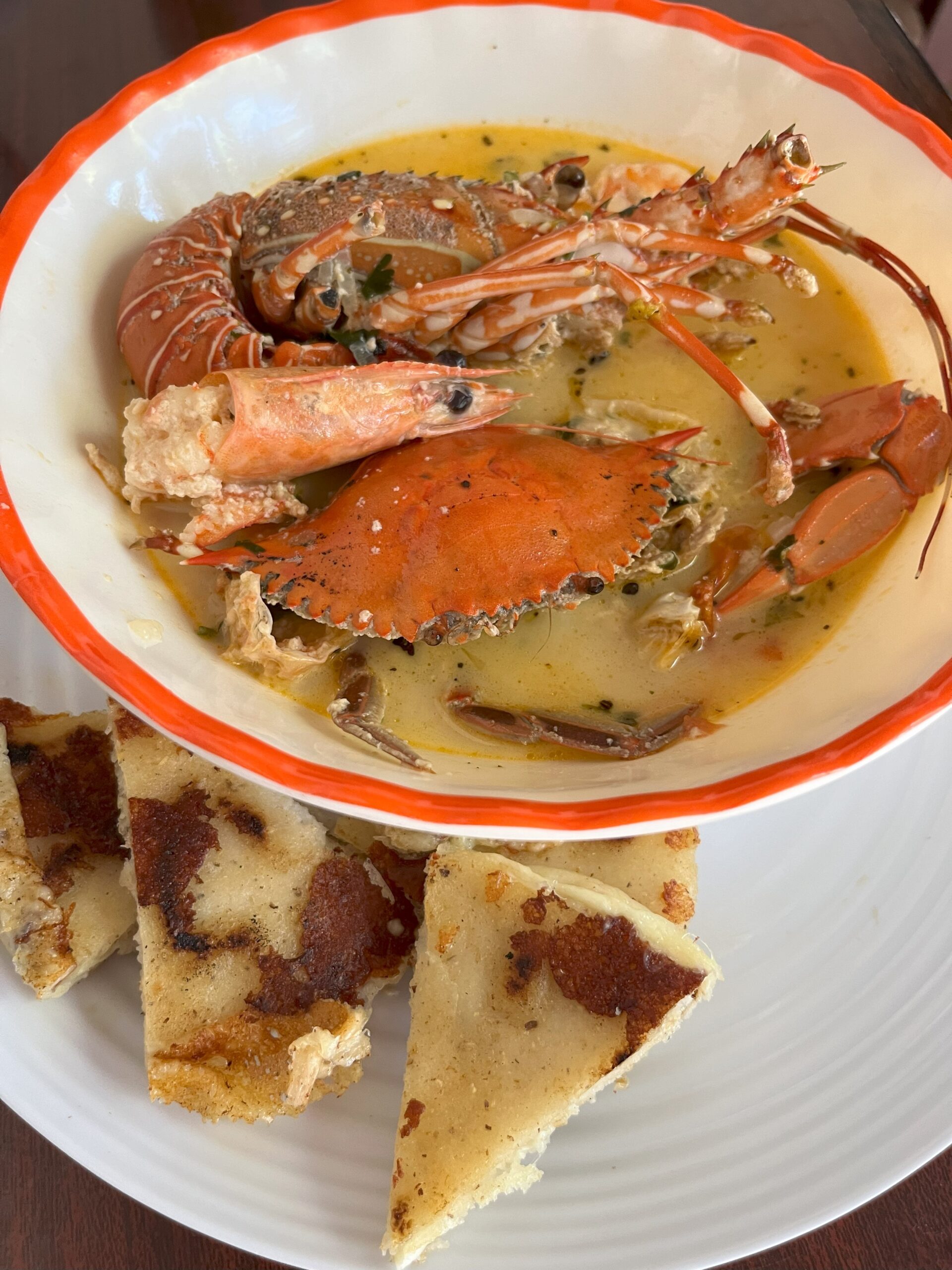 Easy Salvadoran seafood chowder (Mariscada) - HELLO & WELCOME!